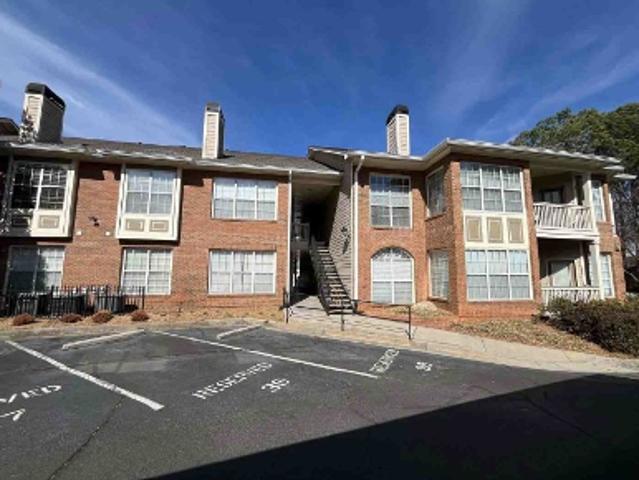 Renaissance Pkwy NE Apt 305