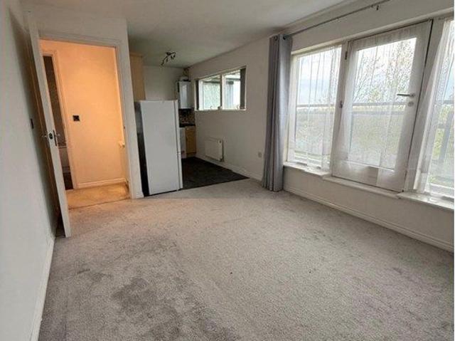 Renard Court, Cheltenham GL51, 1 bed flat to rent, £900 pcm | PrimeLocation
