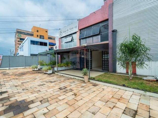 Renda de R$ 2.800,00 por mês loja com 92,5 m2 no Lago Norte