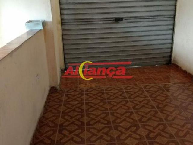 Renda Garantida 4 Residências e Porta Comercial á Venda