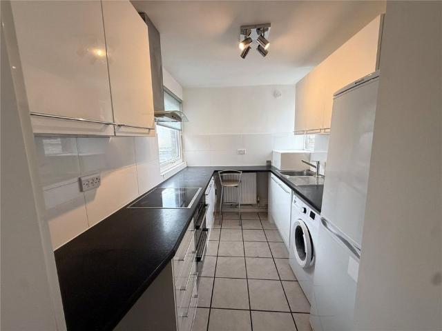 Renee, N22, London