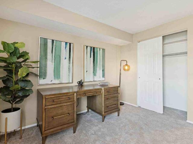 ReNew on Lindbergh 3 Bedroom Apartment for Rent at 10304 Oxford Hill Dr, Saint Louis, MO 63146