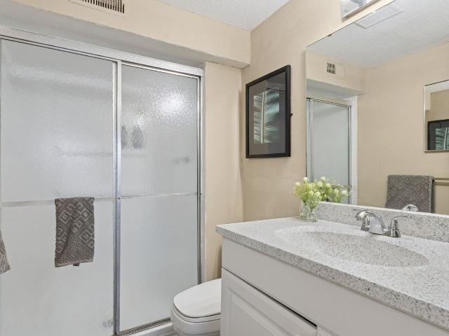 ReNew on Lindbergh 2 Bedroom Apartment for Rent at 10304 Oxford Hill Dr, Saint Louis, MO 63146