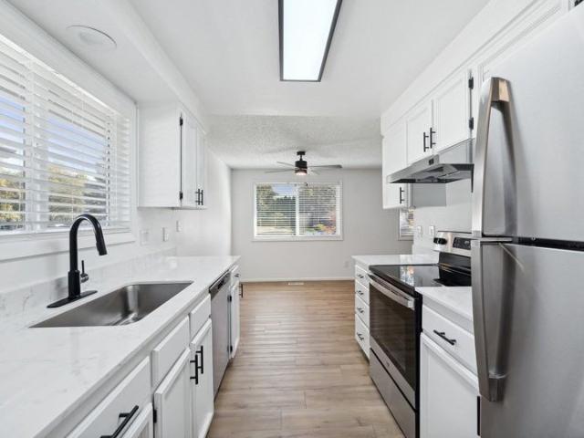 ReNew Rock Creek Townhomes 2 Bedroom Apartment for Rent at 20554 Nw Lapine Way, Oak Hills, OR 97229 Sommerset West Elmonica North