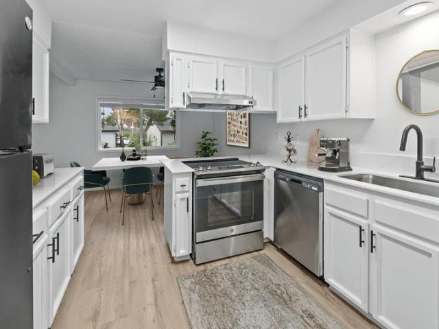 ReNew Rock Creek Townhomes 2 Bedroom Apartment for Rent at 20554 Nw Lapine Way, Oak Hills, OR 97229 Sommerset West Elmonica North