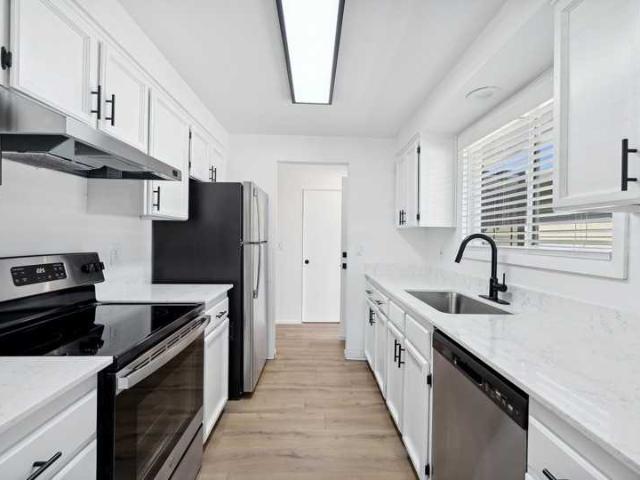 ReNew Rock Creek Townhomes 2 Bedroom Apartment for Rent at 20554 Nw Lapine Way, Oak Hills, OR 97229 Sommerset West Elmonica North