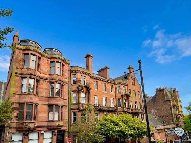 Renfrew Street, Garnethill, Glasgow, G3 3 bed flat to rent £2,100 pcm £485 pw