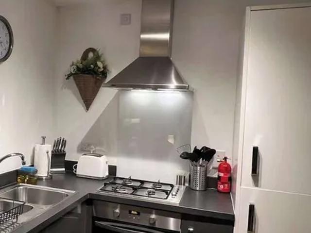Renfrewshire, PA4 8AP, United Kingdom | 2 bed condo for rent #147389313 | Rentberry