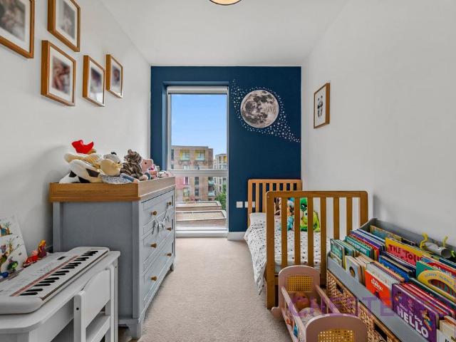 Rennie Street, Greenwich, London 2 bed flat to rent £2,400 pcm £554 pw