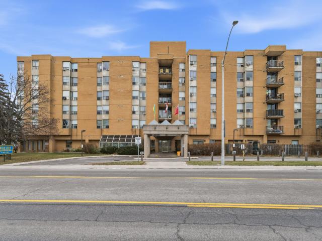 Renovated 1 Bedroom in 50+ Community Steps From Limeridge Mall
