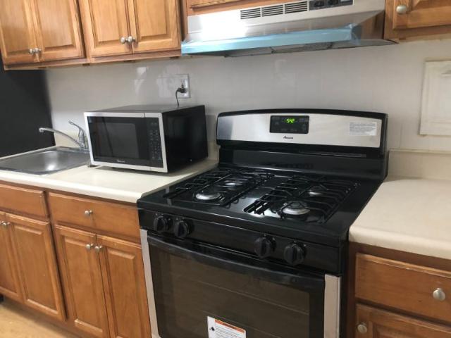 RENOVATED 1BEDBATH,HEAT&HOT WATERNO BROKER!