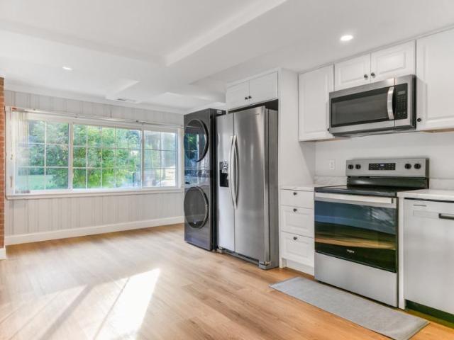 Renovated 1BR_Private EntryDishwasherIn_Unit Washe