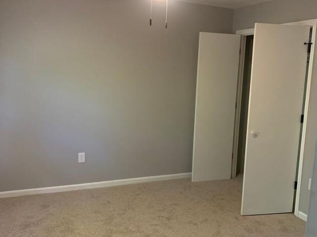 Renovated 2 Bed/2 Bath Unit Across from Vet School in East Athens 2 Bedroom Apartment for Rent at 216 Mark Twain Cir, Athens, GA 30605