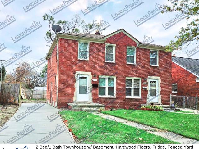 Move in ready 2BR home with bonus land and a new driveway!
