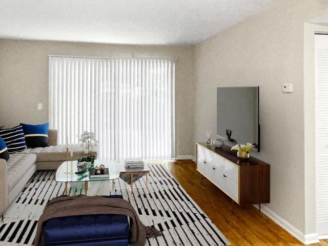 Renovated Condo Apartment 1 bed University Area