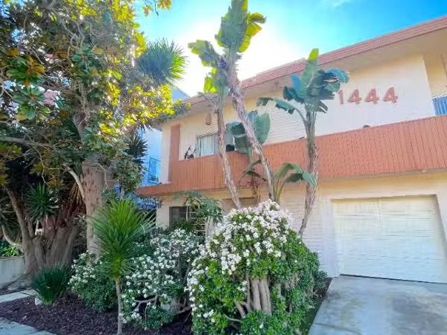 Renovated and Furnished Studio in Santa Monica 1444 15th St #8