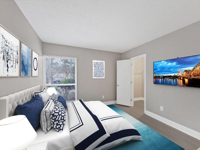 Renovated and Under New Management! 3 Bedroom Apartment for Rent at 2149 Emerald Pointe Dr, Vestavia Hills, AL 35216