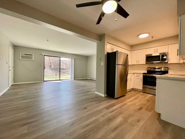 RENOVATED APARTMENT WITH IN 2 Bedroom Apartment for Rent at 4342 Linscott Ave, Downers Grove, IL 60515