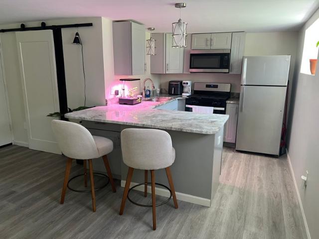 Renovated Garden Studio | ALL Utilities Include