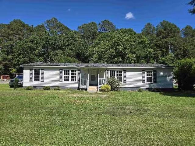Renovated Double Wide in Country neighborhood with huge yard a.
