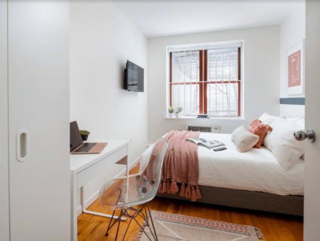 Renovated East Village unit walking distance from