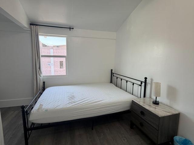Renovated, furnished rooms w central location!