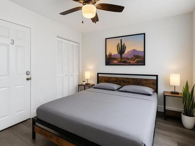 Renovated Home Close to Public Transport Smart TVs FREE Washer/Dryer! Near the Beach
