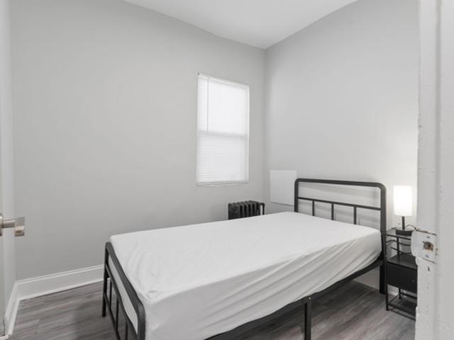 Renovated Harlem Ave Home – Rooms Available, All Utilities Included!