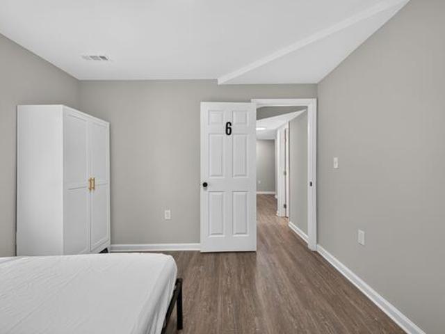 Renovated Norcross Home | Monthly Cleaning | Routine Pest Control | Nearby | Top Rated Host