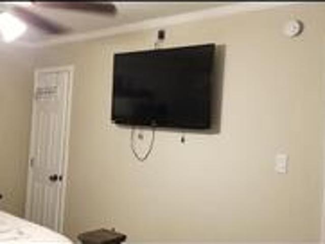 Renovated Sharpstown Home – 2 Blocks to Transit, 1 GB Fiber, Multiple En Suites