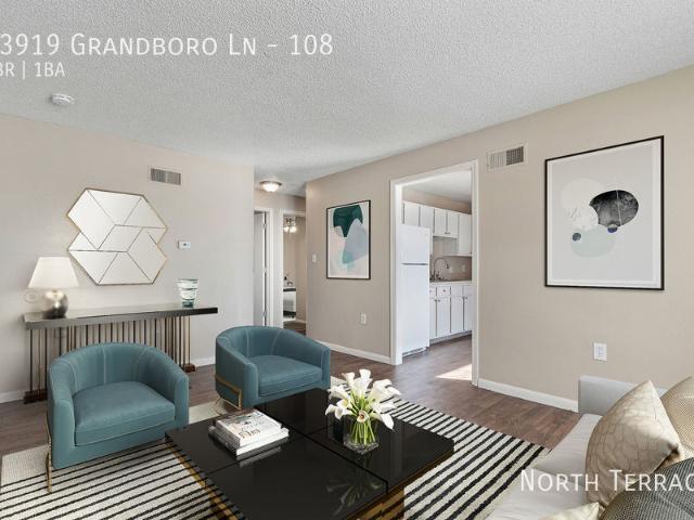 Renovated & Spacious 2BR w/ Private Patio in Grandview