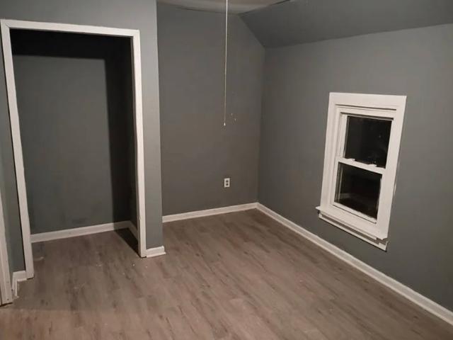 Renovated Private Room – $700 All Utilities Includ