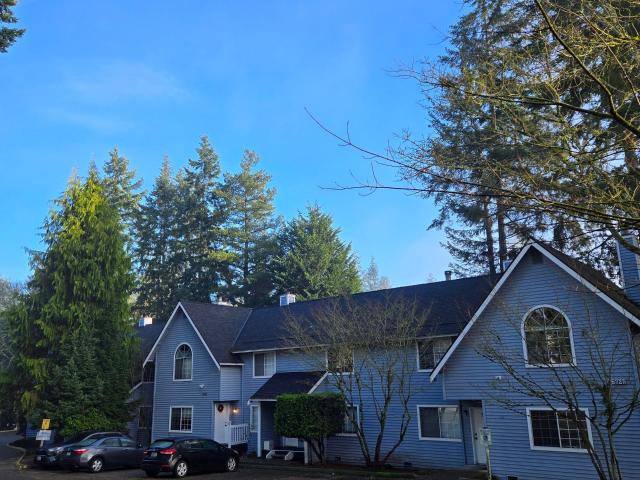 Renovated Townhomes in Alderwood Area