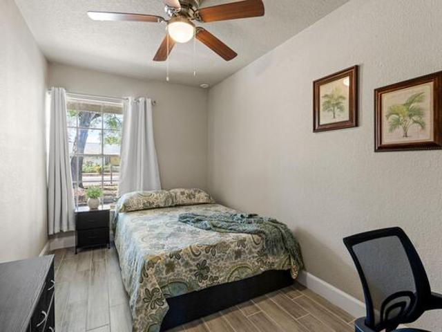 Renovated Tampa Co Living Home in the USF Medical District — Minutes to AdventHealth, Moffitt, VA & Busch Gardens