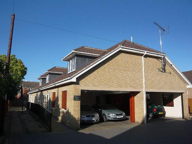 Renson Close, Fullbridge Rd PE4, 2 bed flat to rent, £950 pcm | PrimeLocation