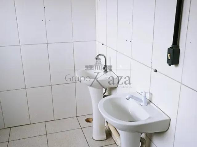 Área Comercial Recanto Santa Bárbara 800m²