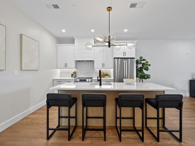 Readfield Pl Unit,boston, Condo For Sale