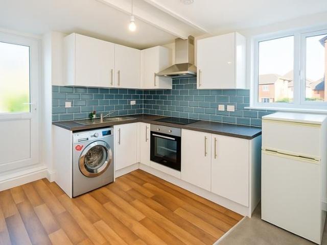 Reading, Berkshire RG1, 1 bed flat to rent, £900 pcm | PrimeLocation