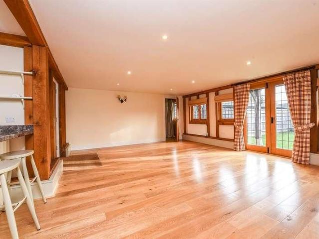 Reading Road, Cane End, Nr Reading, RG4