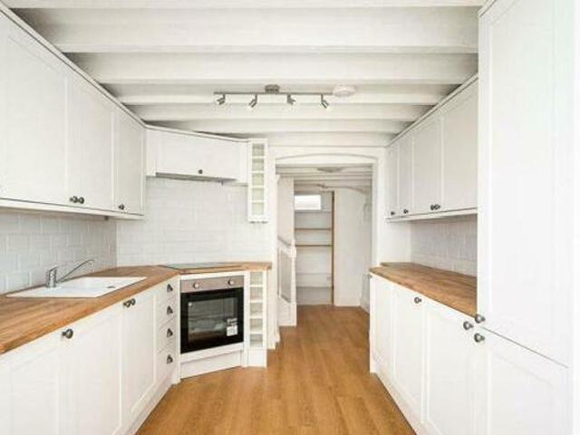 Reading Road, Henley On Thames, 4 Bedroom End