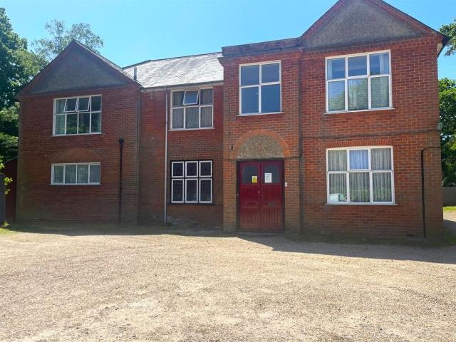 Reading Road South, Church Crookham, Fleet GU52, Room to rent, £775 pcm | PrimeLocation