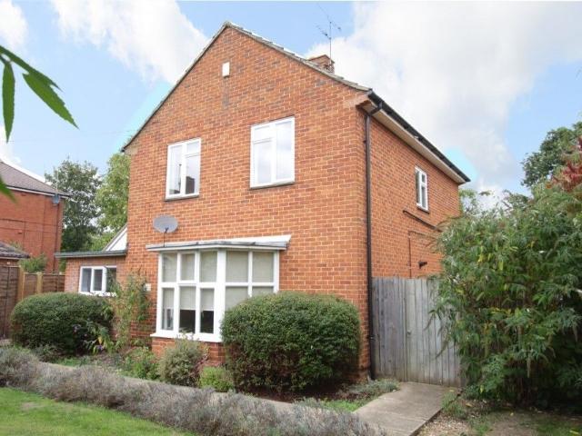 Reading Road, Pangbourne, Reading, Berkshire RG8, 1 bed flat to rent, £1,200 pcm | PrimeLocation