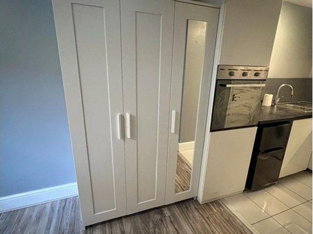 Reading Road, Winnersh, Wokingham RG41, Studio to rent, £850 pcm | PrimeLocation
