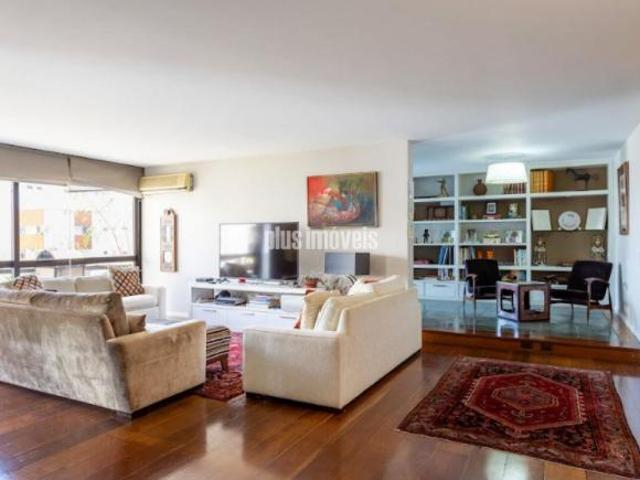 Real Parque! Apartamento tipo para venda com 4 quartos, sendo 4 suítes, 294m²Au 3 vagas!
