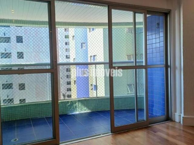 REAL PARQUE, APARTAMENTO CONFORTÁVEL, OTIMA LOCALIZAÇÃO 3 VAGAS + DEPOSITO