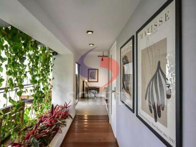 Real Parque, apartamento em rua muito requisitada!