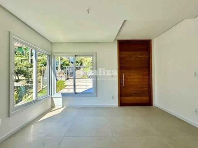 REALIZA VENDE CASA COM 2 QUARTOS EM CANELA