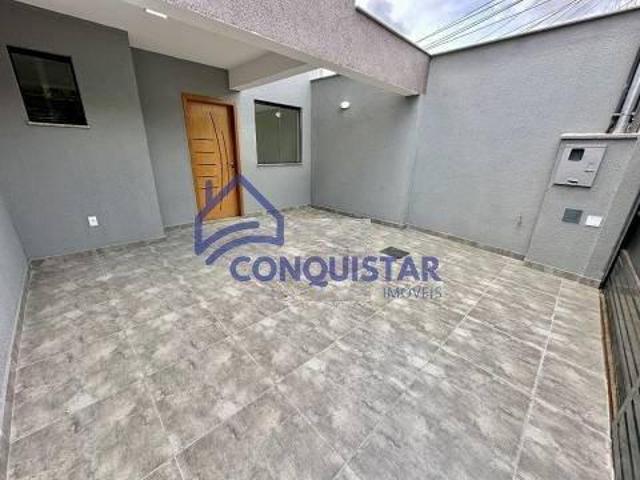 Realize o sonho de morar na casa própria, veja essa excelente oportunidade no Bairro Santa Mônica!