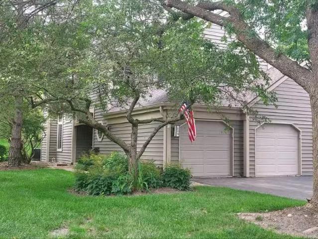 Rear 2 story Townhouse in Barrington 2.5 Bath $3000/mo 386.