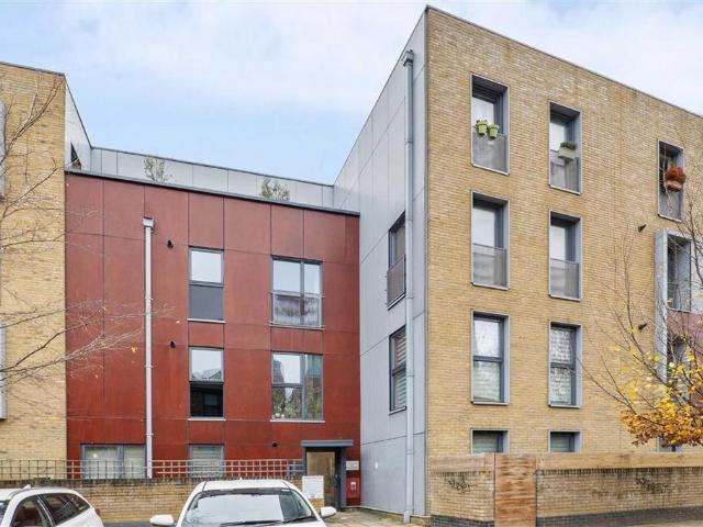 Reaston Street, London SE14 1 bed flat to rent £1,700 pcm £392 pw